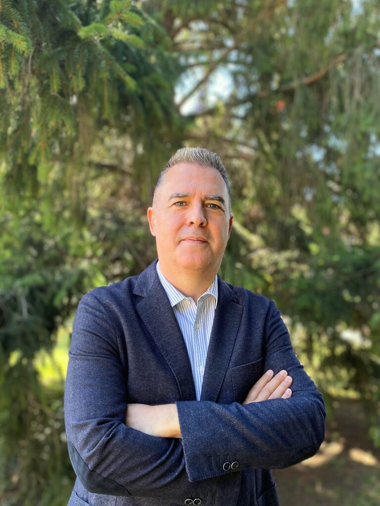 Manuel Álvarez - La Granja Insulators