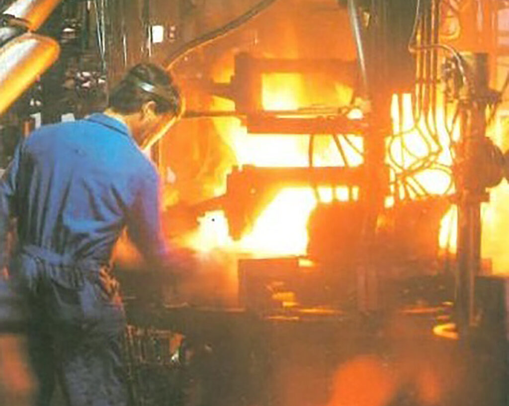 History - La Granja Insulators